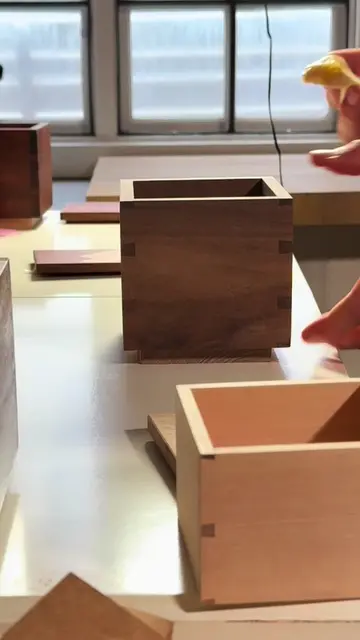 Wiping on a silky finish for this walnut keepsake box