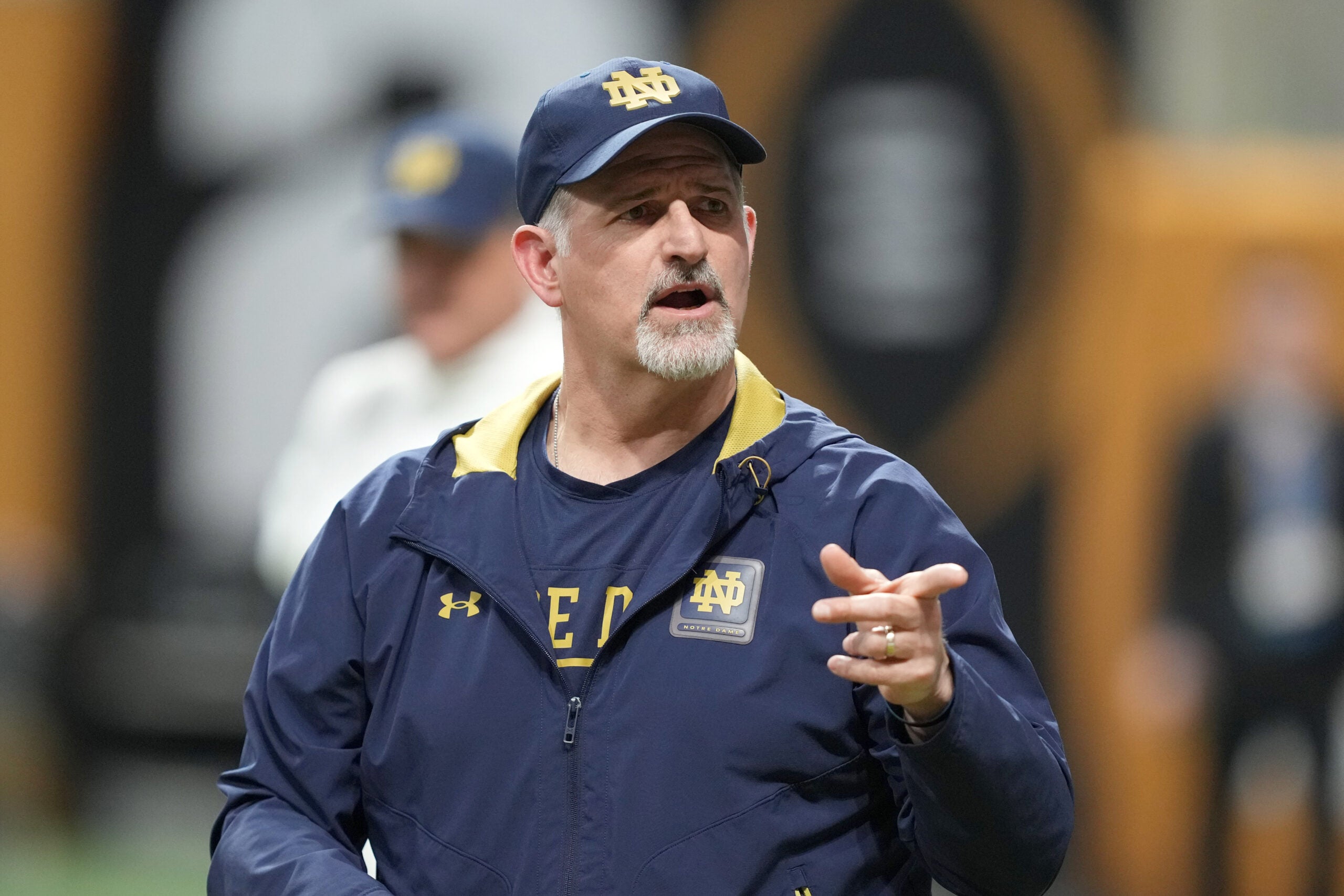 The latest intel on Notre Dame's push for 5-star OL Albert Simien after ...
