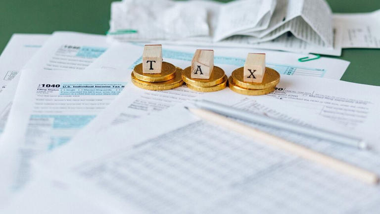 ITR filing 2026: What salaried employees should check in AIS and Form ...