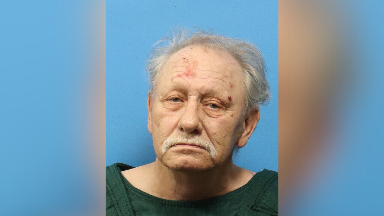 Man arrested after 2 shot in Wilsonville