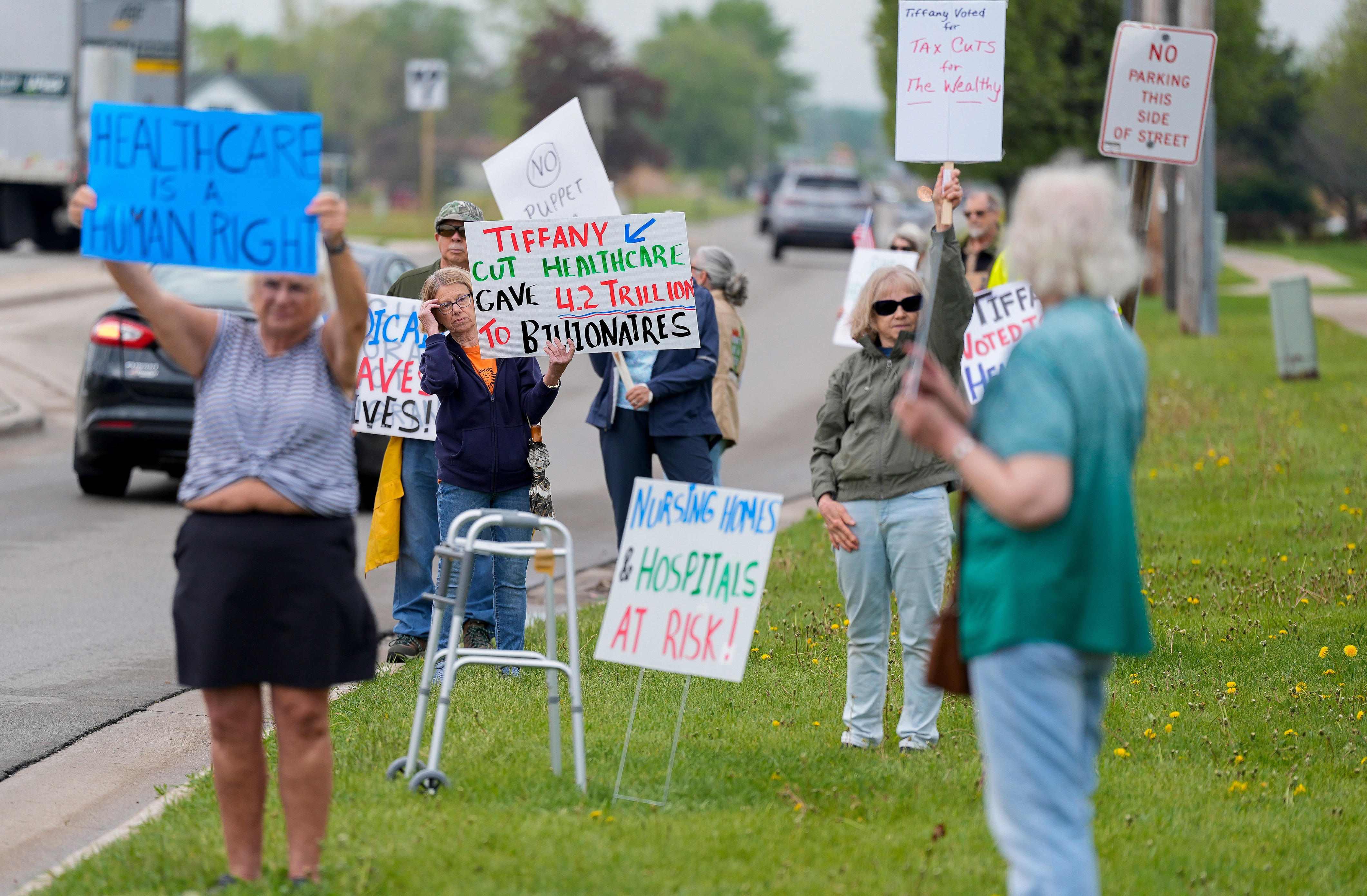 Tiffany outlines conservative plans in Green Bay-area campaign stop