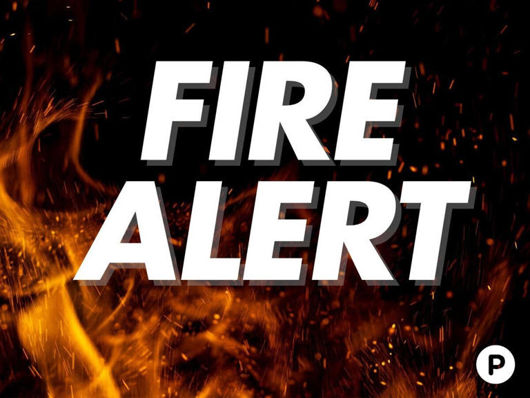 Brush fire burning in mountains between Temecula, Palm Desert