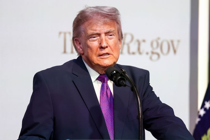 Creepy moment Trump points out 'beautiful' woman in live speech — 'Come ...