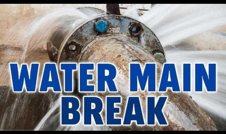 Crews working to repair water main break in Easley