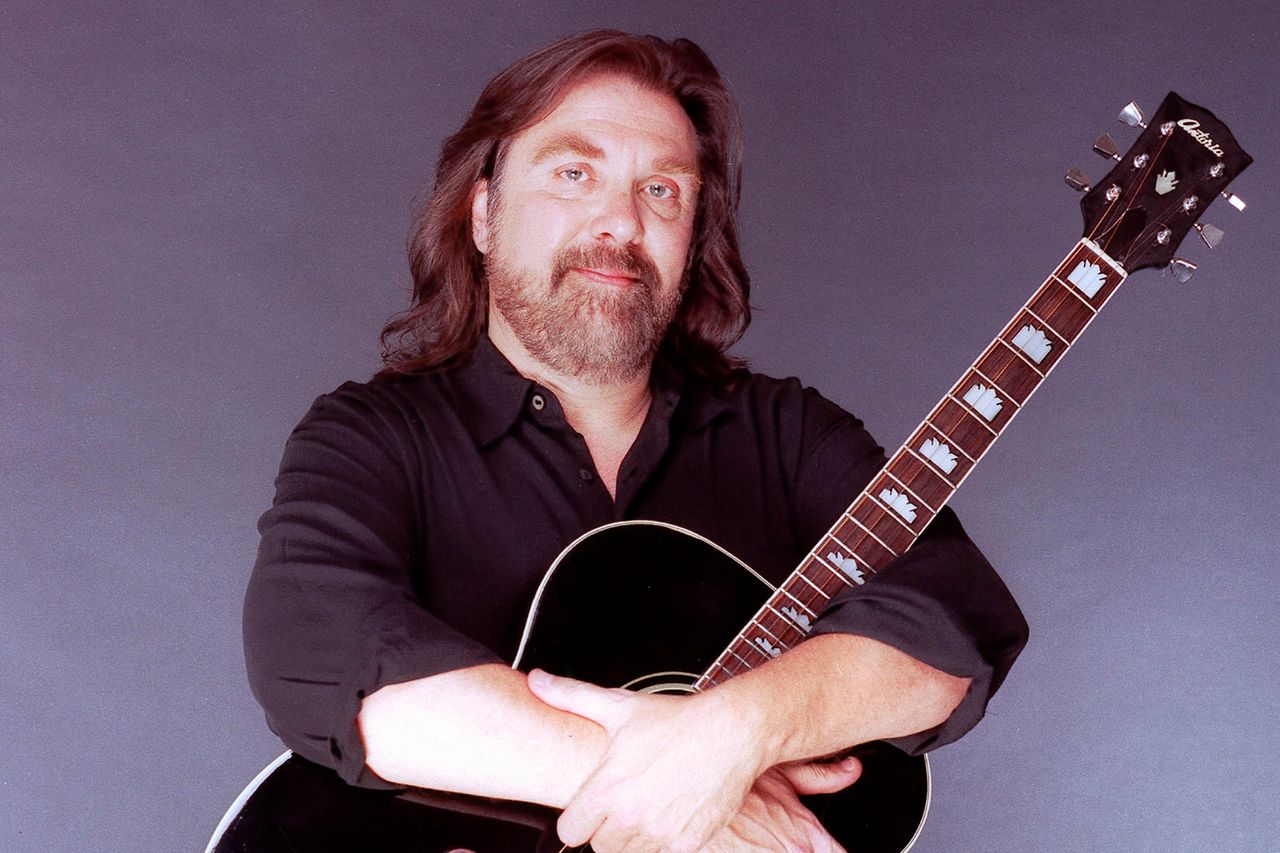 Dr. Hook singer and guitarist Dennis Locorriere dies at 76