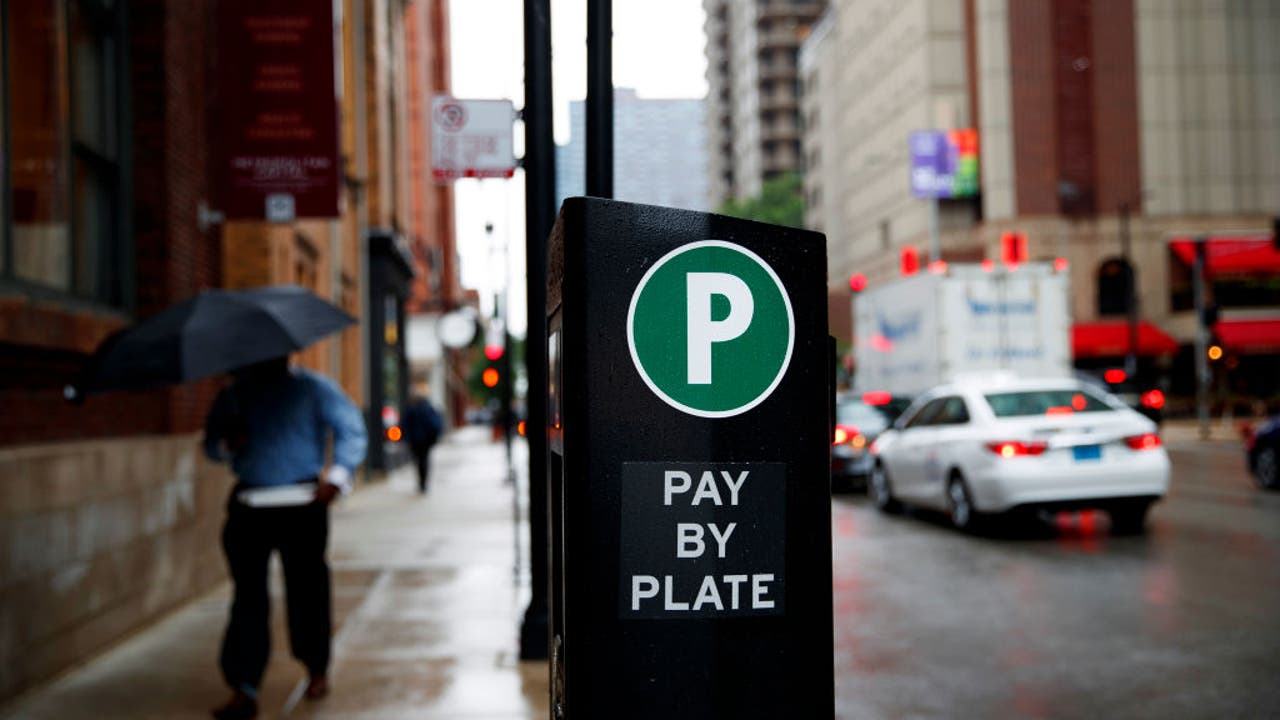 Chicago’s parking meter system sold to New York-based firm, city says