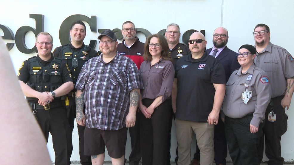 Genesee County Sheriff Paramedics launch new life-saving whole blood ...