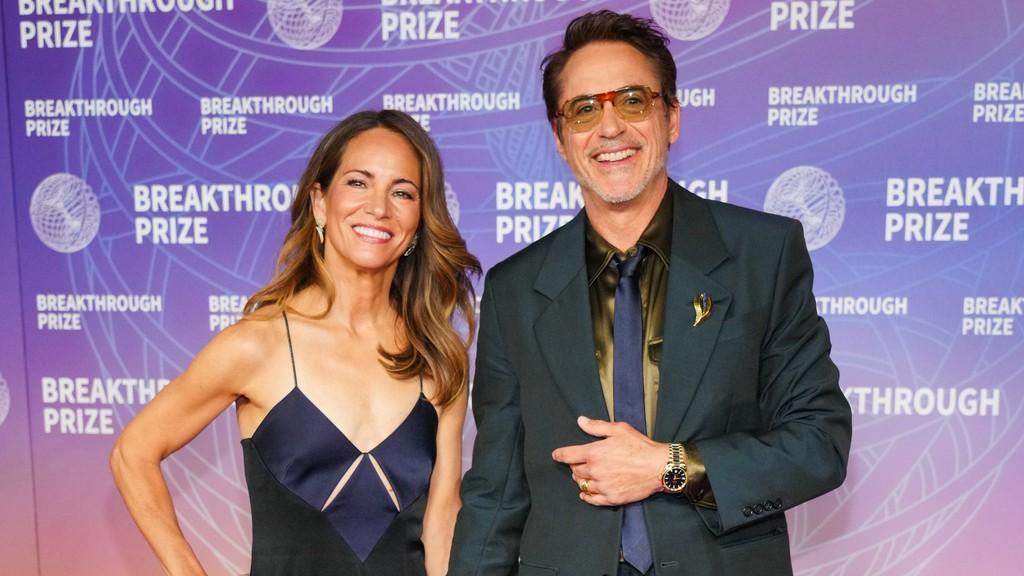 Robert Downey Jr. says live theater is 'vital'