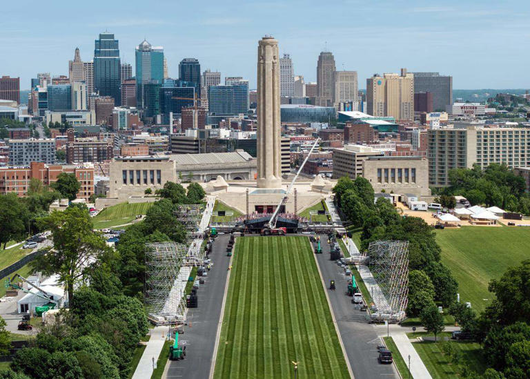 In the Dotte dispatch: Questions about ICE linger in KCK as World Cup looms