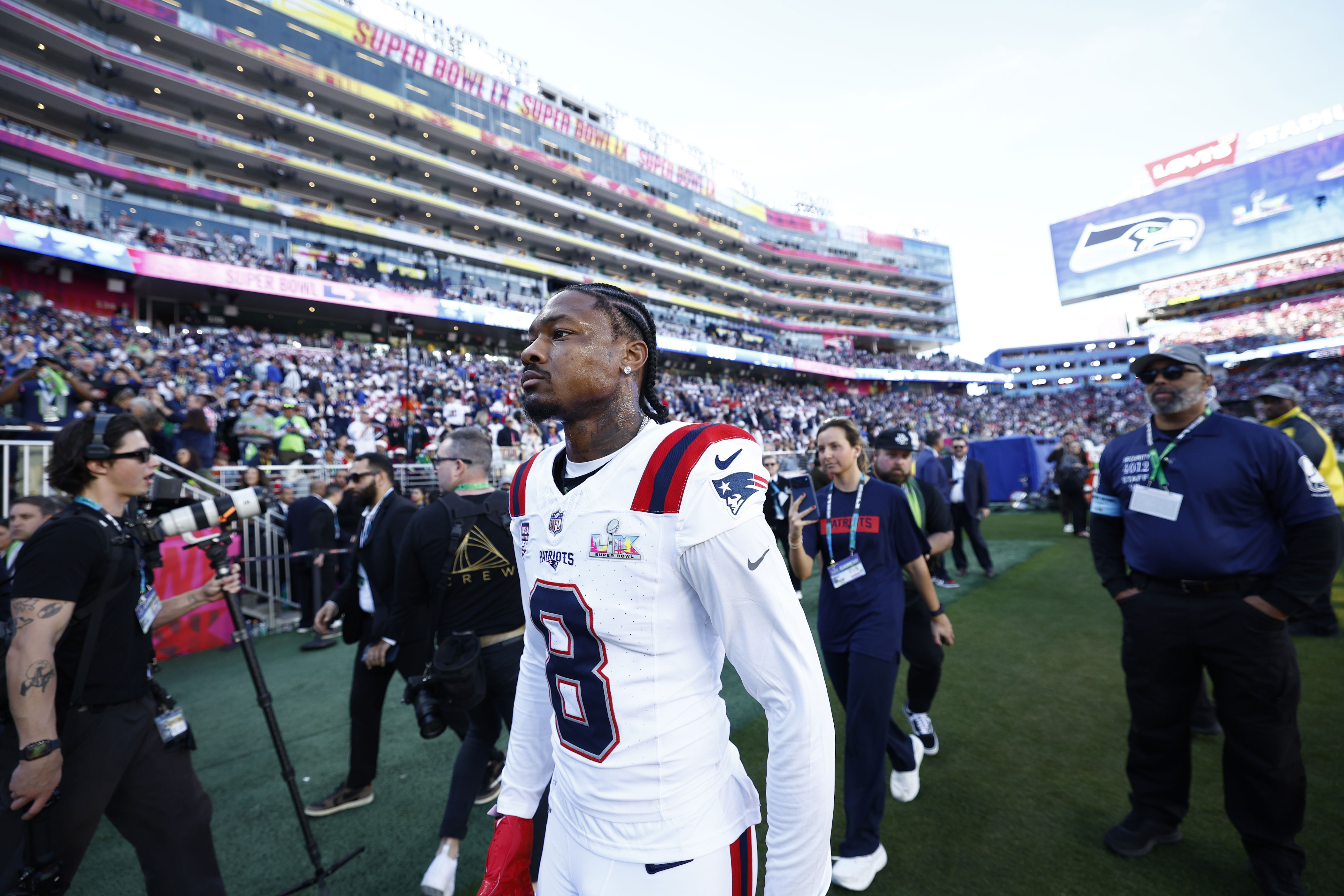 Why Washington Commanders should sign veteran receiver Stefon Diggs