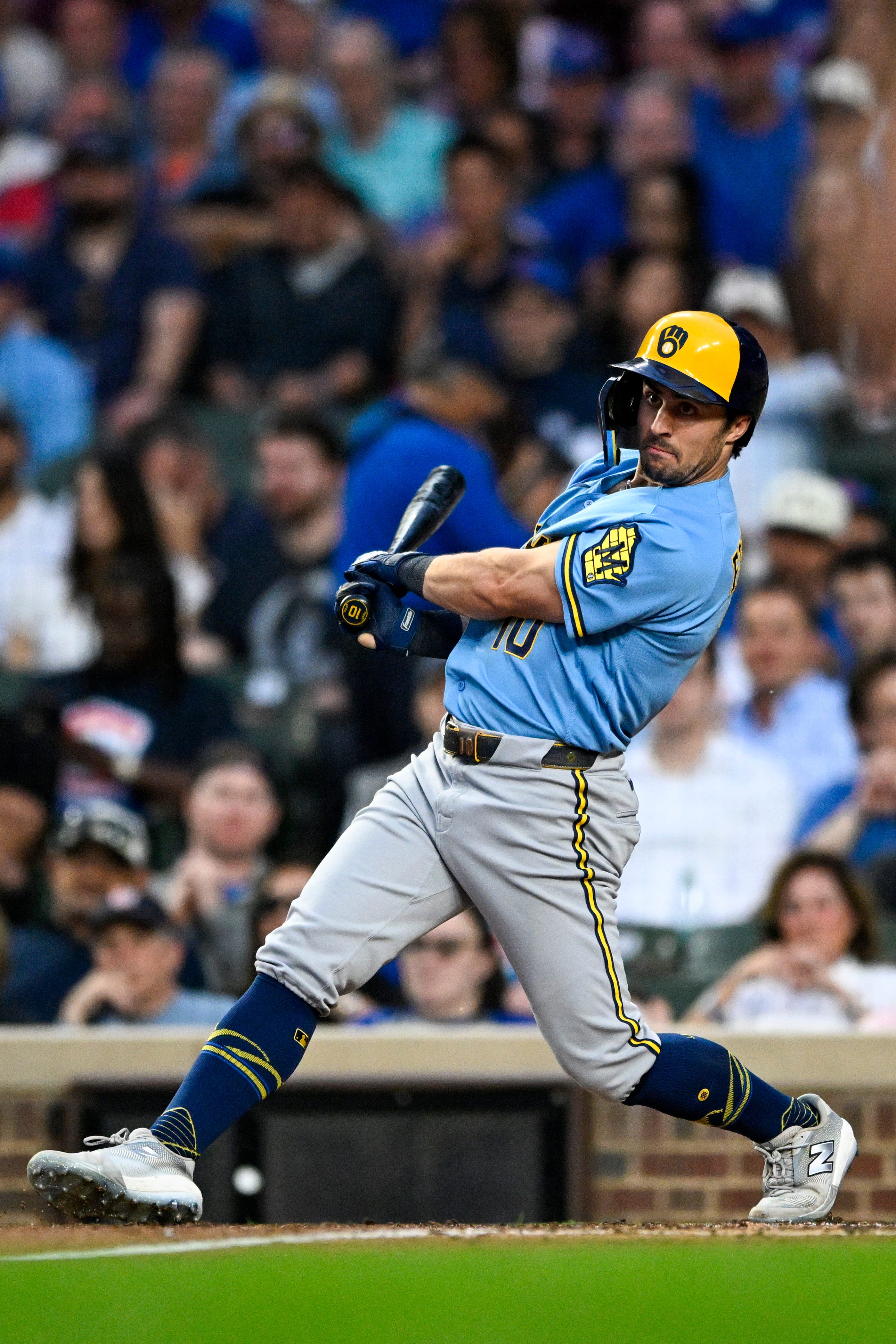 Brewers 9, Cubs 3: Jake Bauers delivers the big blast