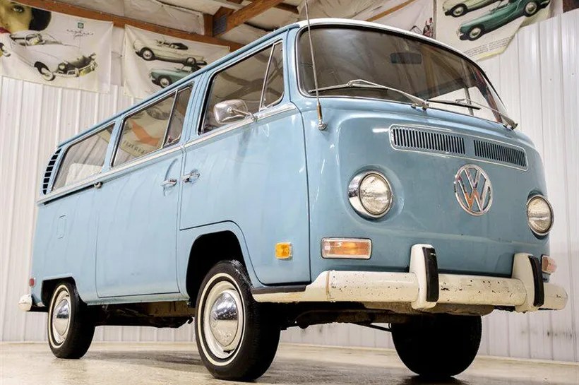 The legend returns: Volkswagen revives the classic camper with the 2027 ...
