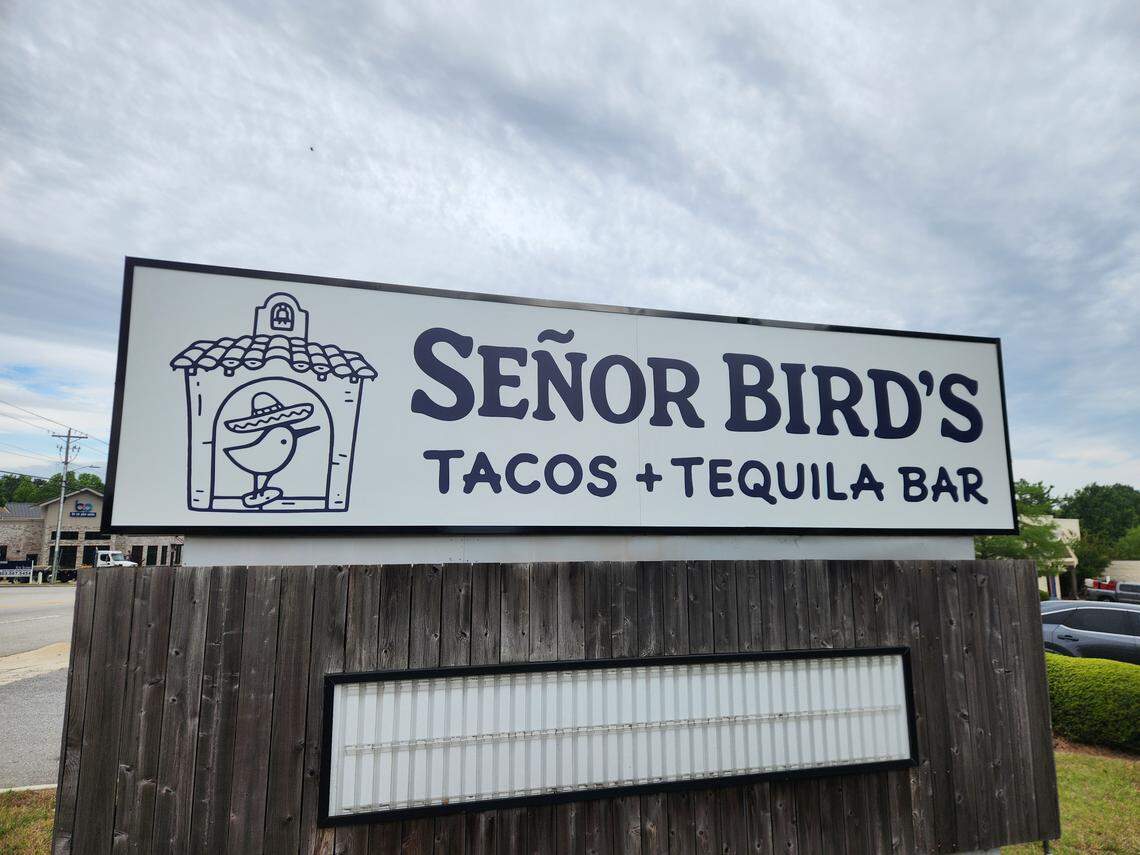'Take flight': New restaurant near busy downtown Lexington opens its doors