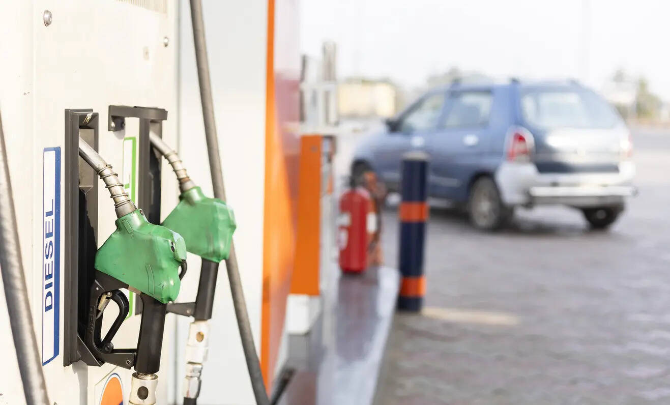 Petrol, diesel prices increased by 90 paise per litre after 3-rupee ...
