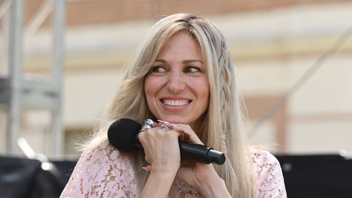 Debbie Gibson clarifies her friendship with Tiffany after decades of ...