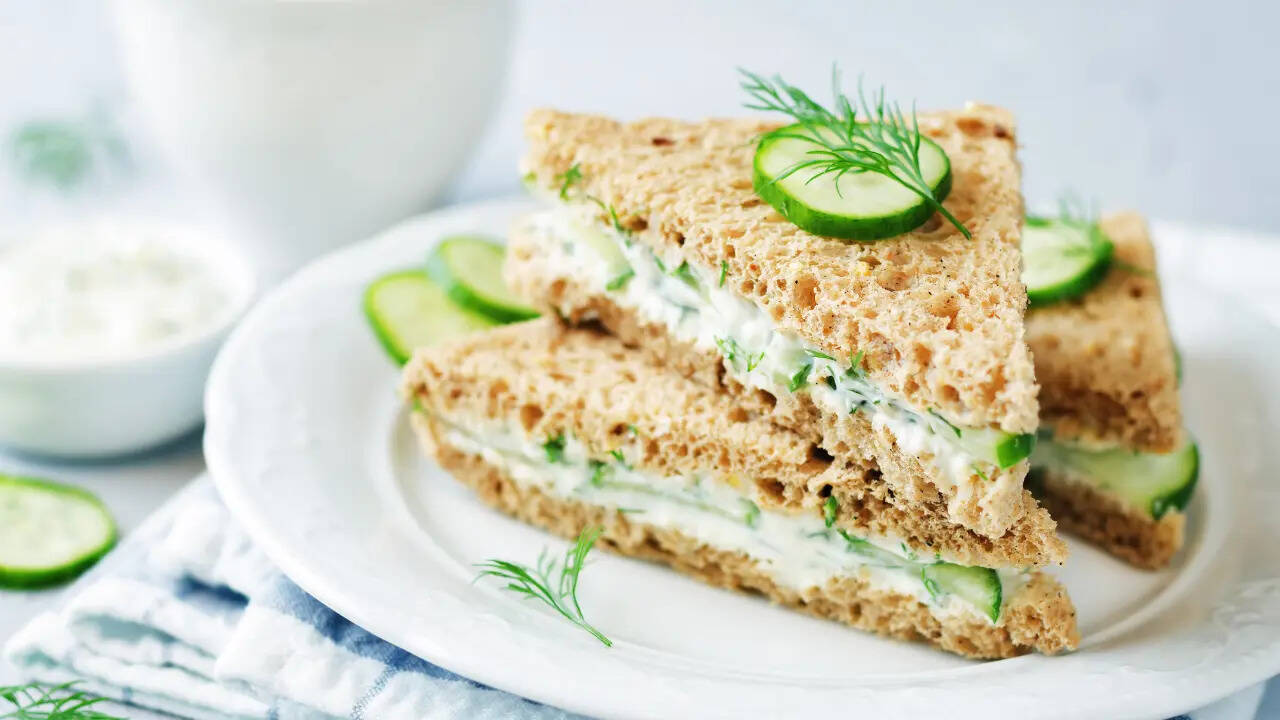 How to make dahi sandwich for summer breakfast