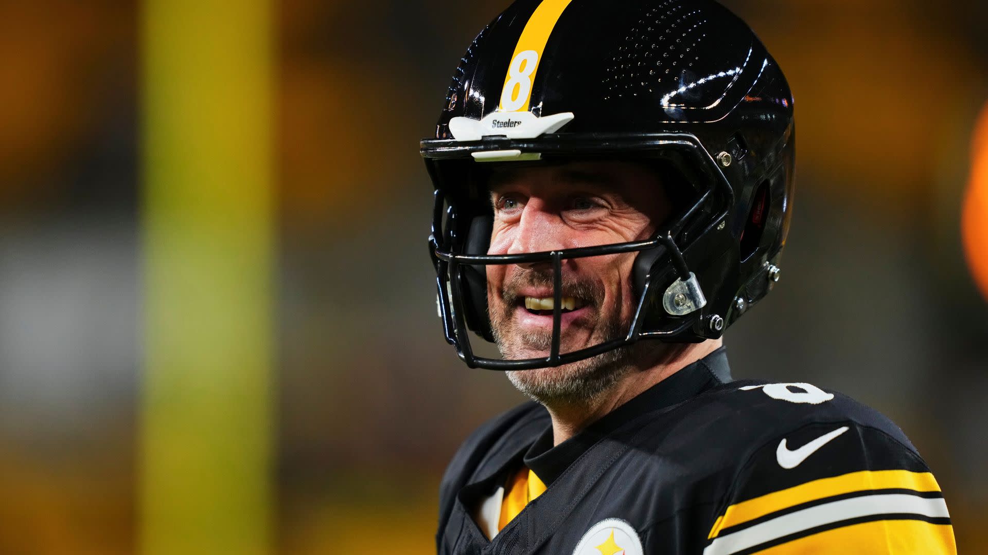 Aaron Rodgers returns to Steelers on $22M deal