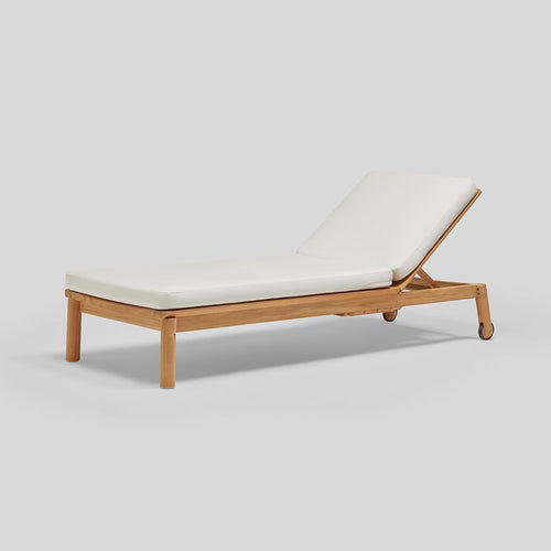 12 chaise lounges that will make you want to spend the entire day poolside