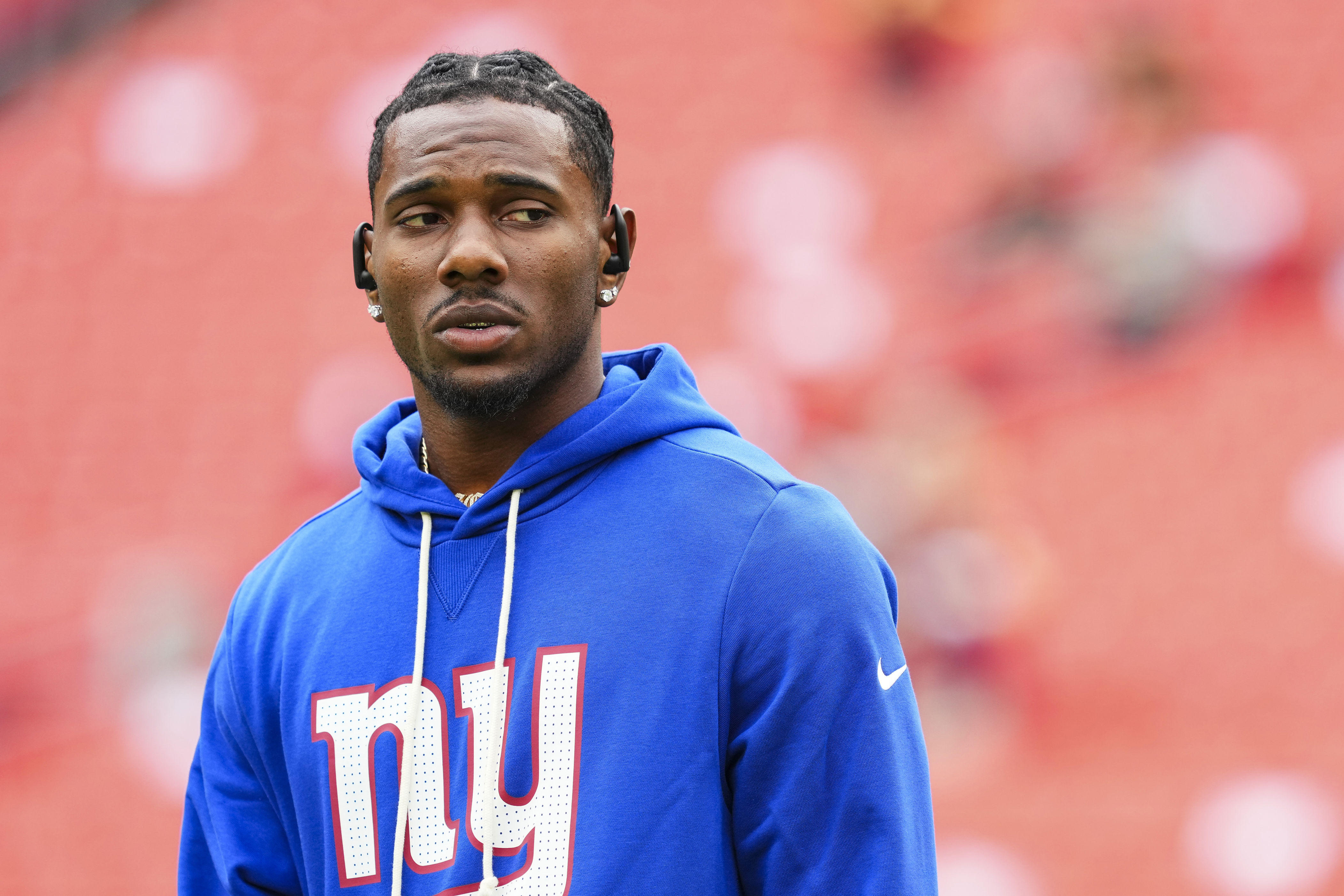 Here are 5 questions we're monitoring for fantasy football as OTAs ...