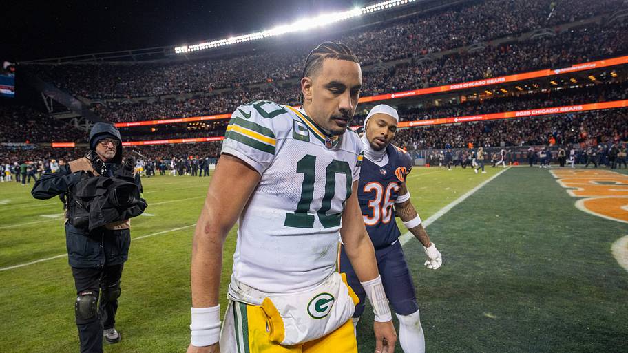 Bears' Caleb Williams faces brutal 2026 QB duels with Josh Allen, Love ...