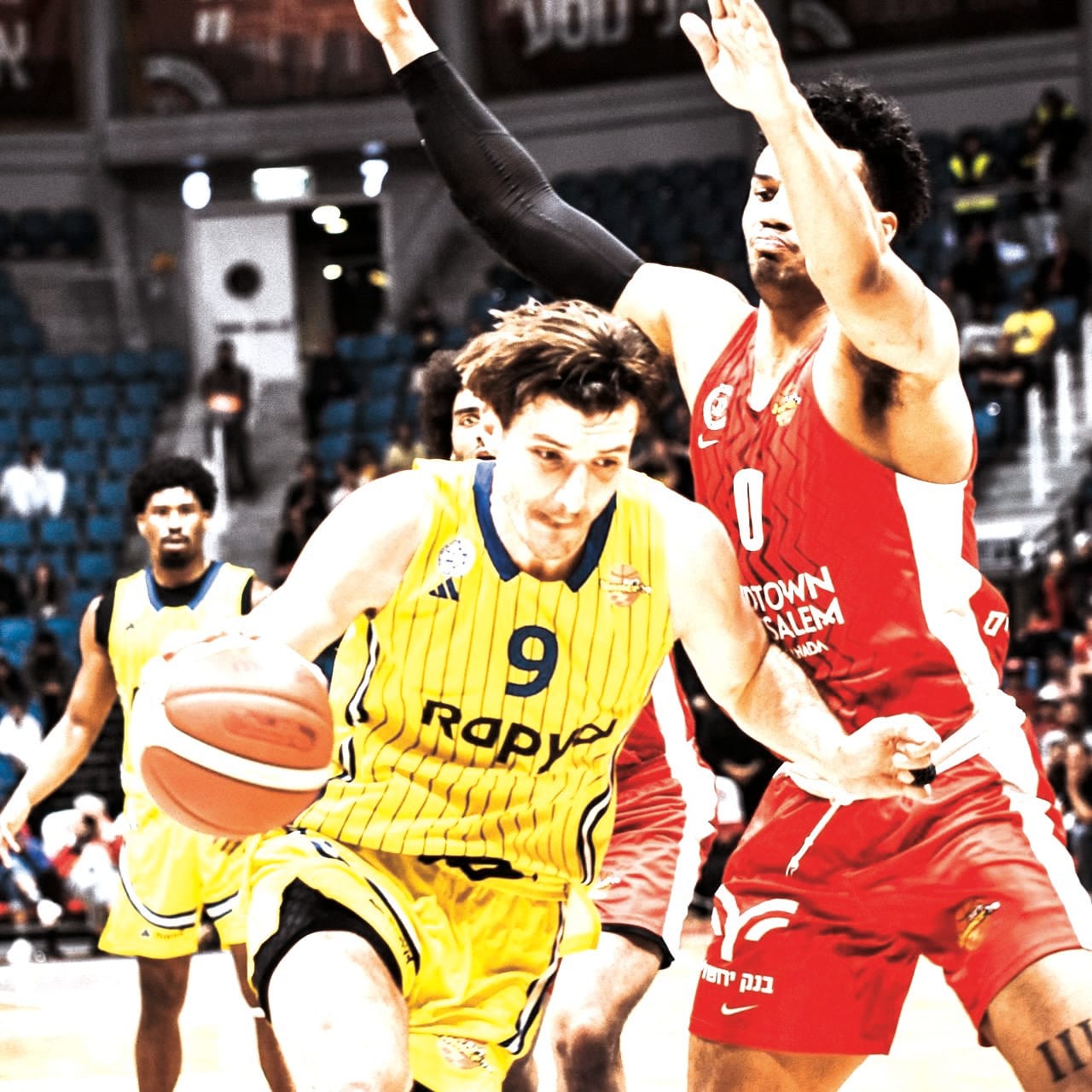 Israeli hoops players end strike, return to the court