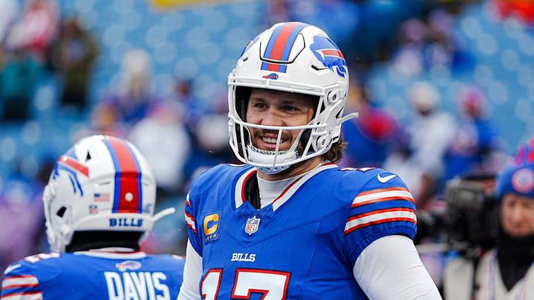 Bears' Caleb Williams faces brutal 2026 QB duels with Josh Allen, Love ...