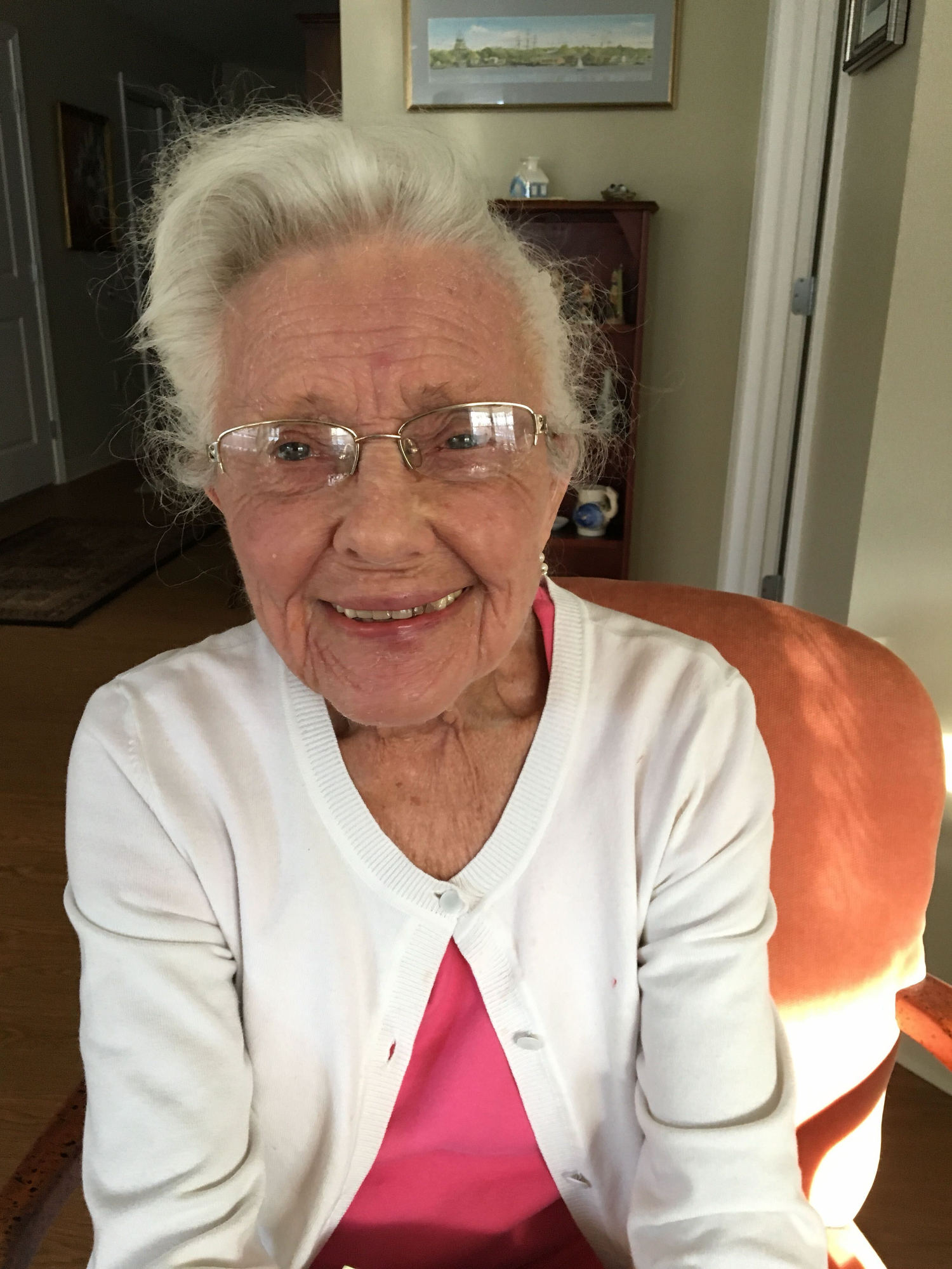 Woman, 103, who works out regularly and is an online gamer, shares her ...