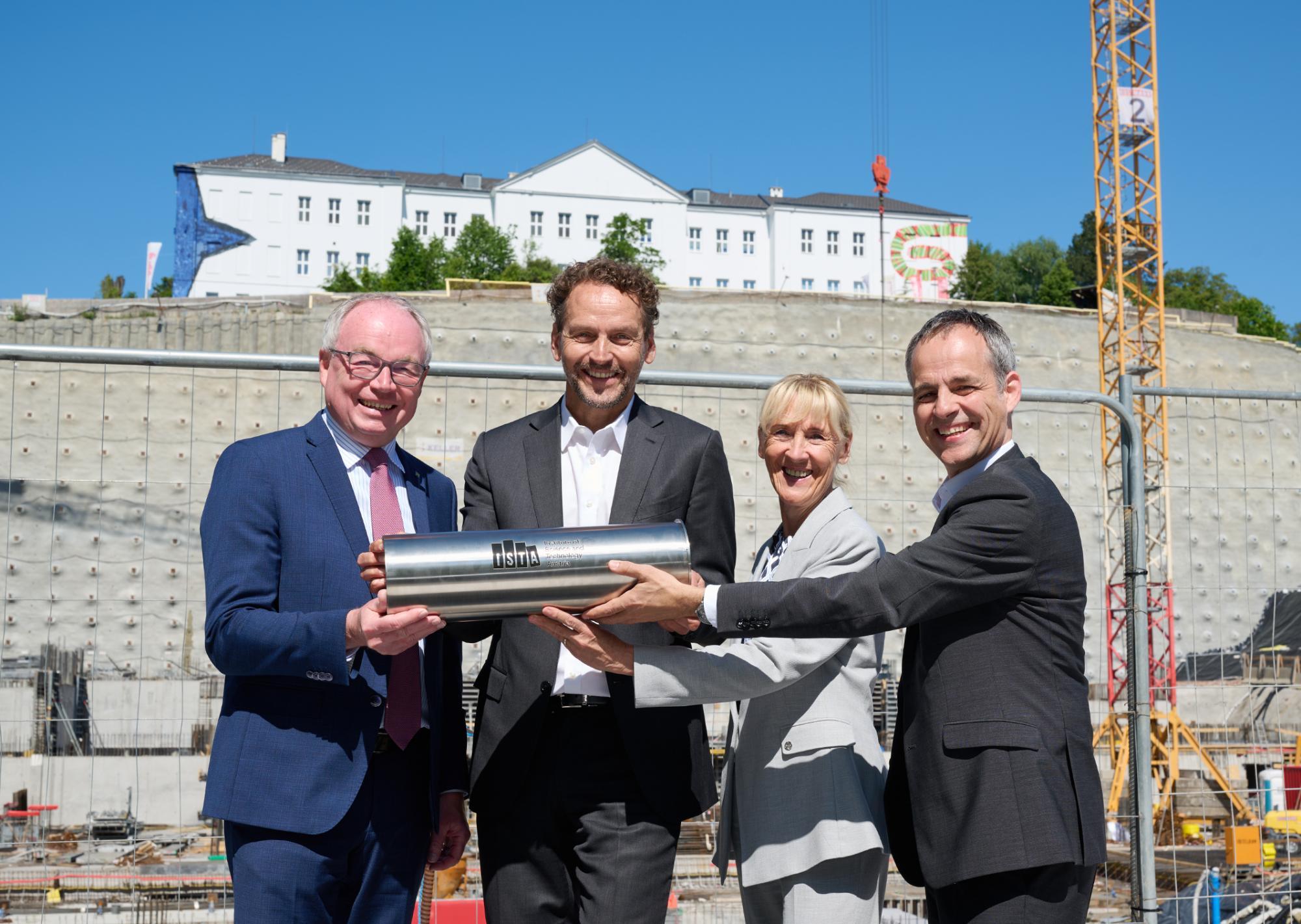 Neue Labore am ISTA: Der Grundstein ist gelegt