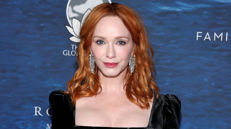 Pics of Christina Hendricks before & after she found her iconic red ...