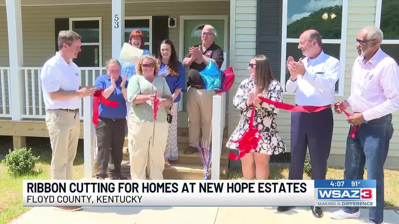 Ribbon cutting for homes at New Hope Estates