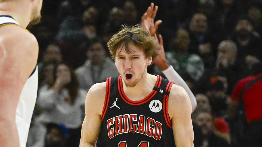 Bulls cut through series of confusing roster decisions in latest 2026 ...