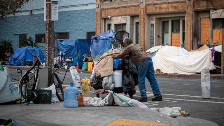 Skid Row election scheme allegedly fueled by pocket-change payoffs ...