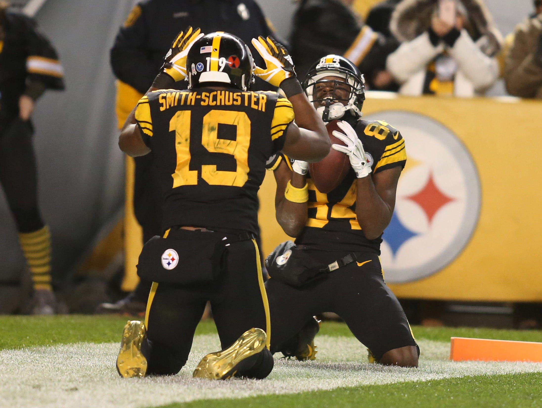 Former Steelers WR Antonio Brown blasts JuJu Smith-Schuster in new rant