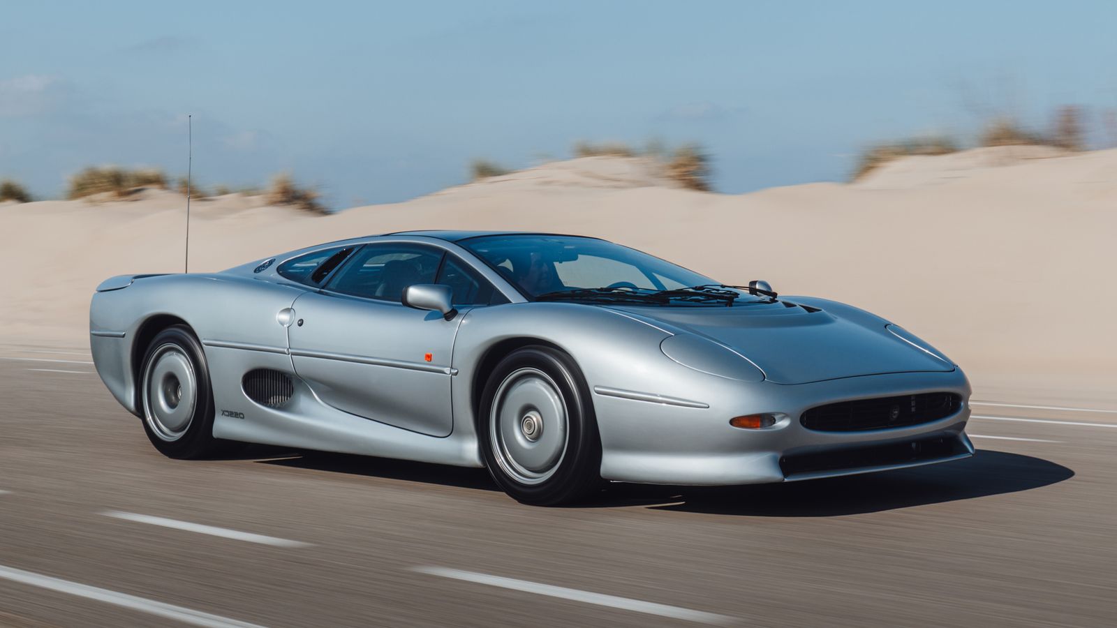 4 wicked cool cars from Broad Arrow’s Global Icons sale