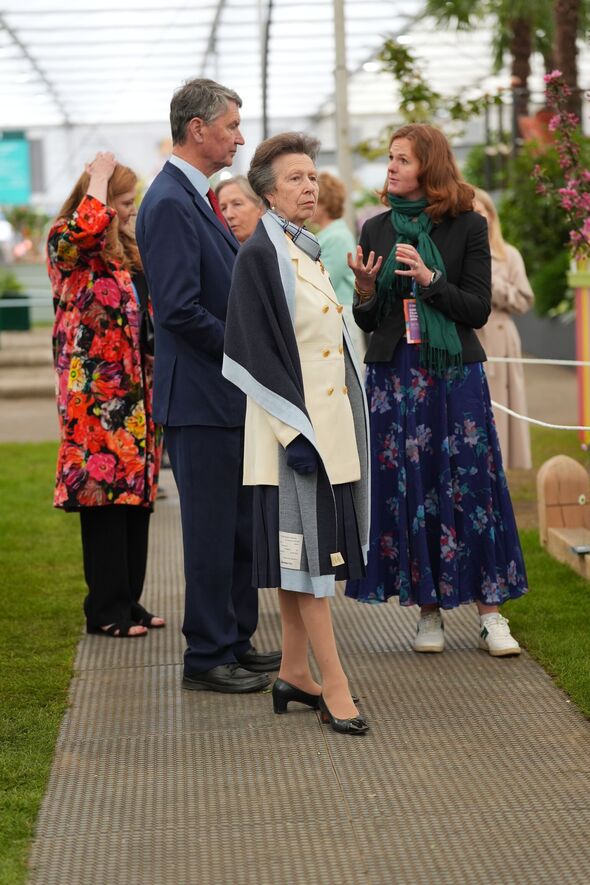 King Charles beams as he reunites with David Beckham at RHS Chelsea ...
