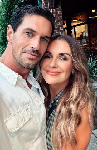 Carly Pearce says she knew on her wedding night that her marriage was ...