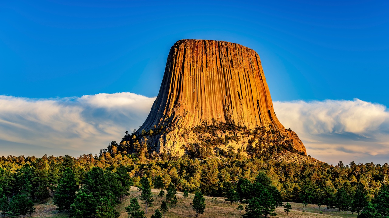 Giant claw marks, sacred ground, and open prairie: Devils Tower is ...