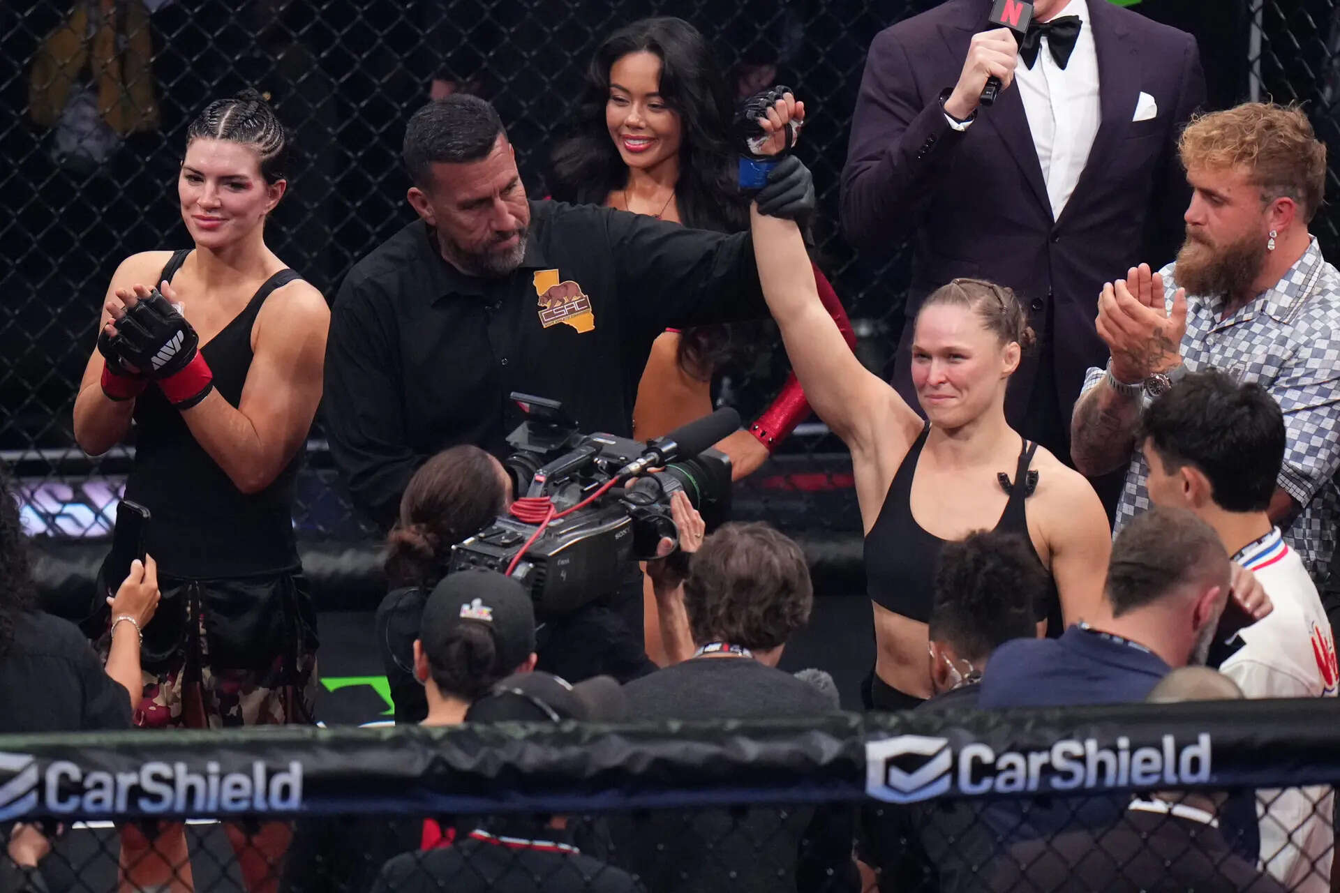Ridiculous amount Ronda Rousey earned revealed after finishing opponent ...