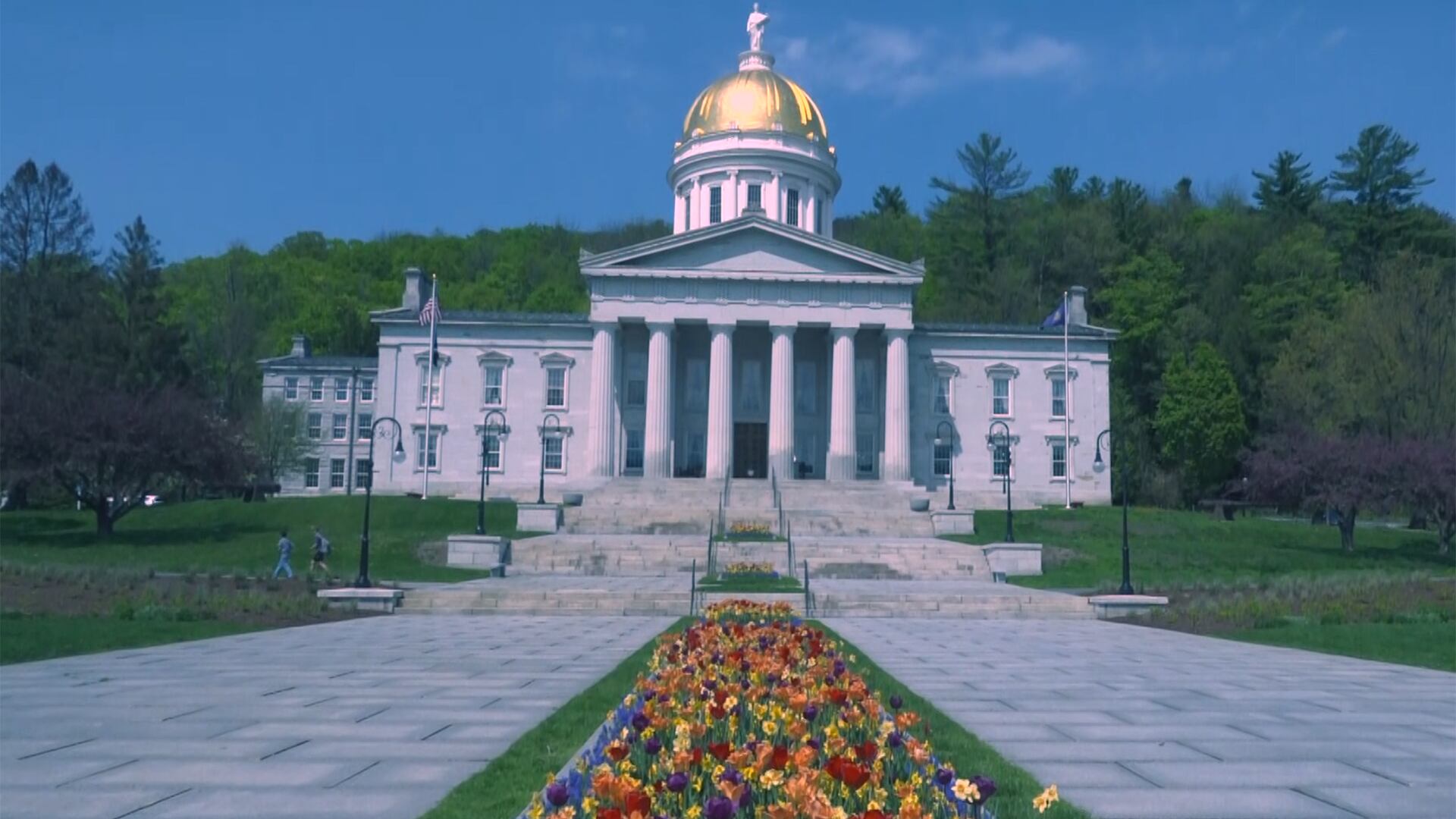 Vt. lawmakers extend session as education funding deal remains out of reach