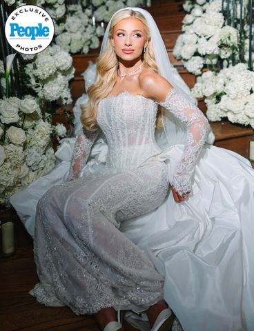 NFL's only majorette Chloe Holladay marries Kulyn Hubbard in ...