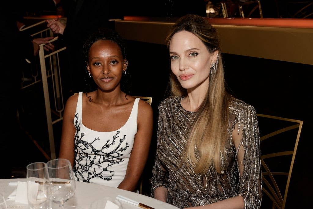 Angelina Jolie's daughter Zahara distances herself further from dad ...