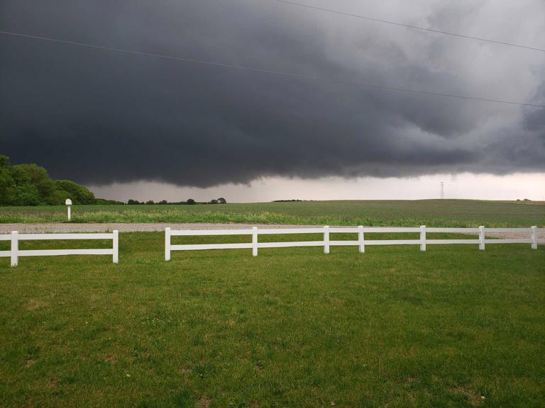 Photos, videos: Severe weather moves through Nebraska, Iowa