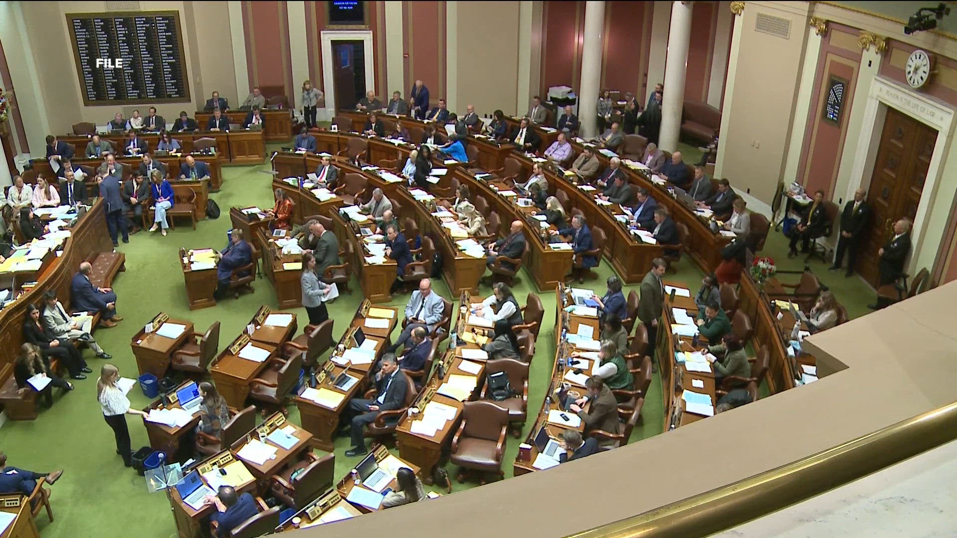 Lawmakers wrap up final day of legislative session