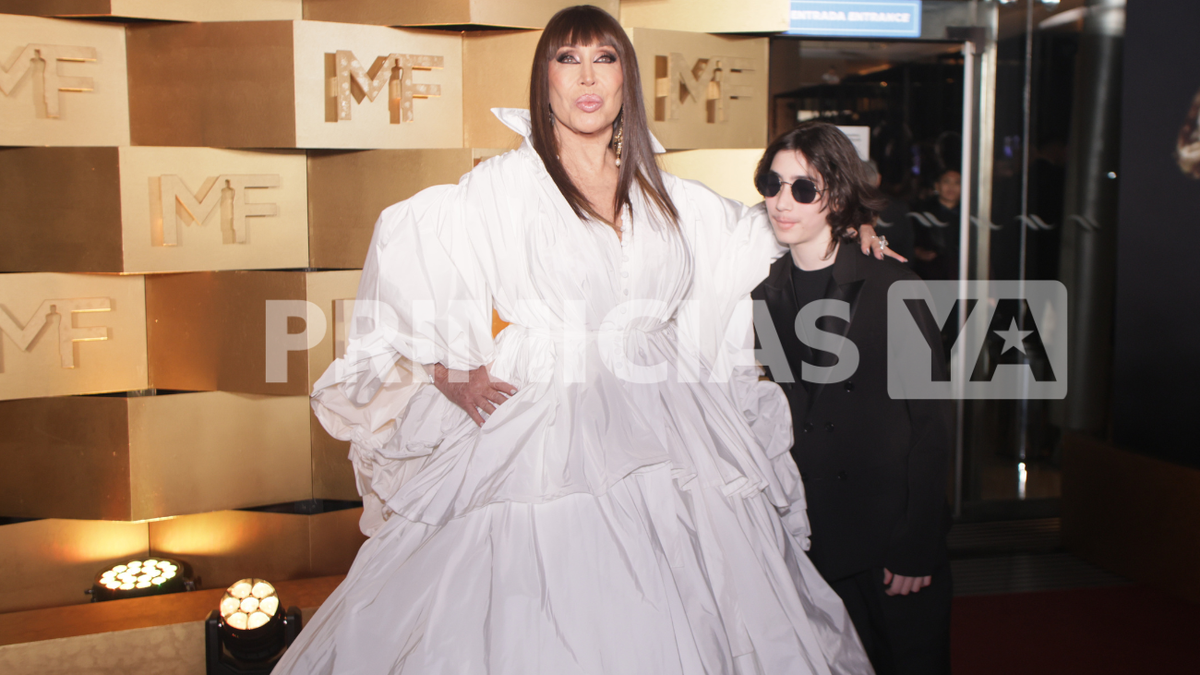 Premios Martín Fierro 2026: Moria Casán deslumbró con su look y la ...