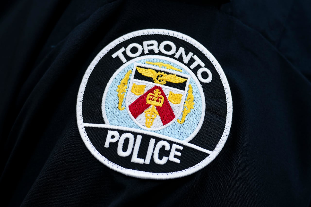 3 off-duty Toronto police officers arrested, 2 accused of sexual ...