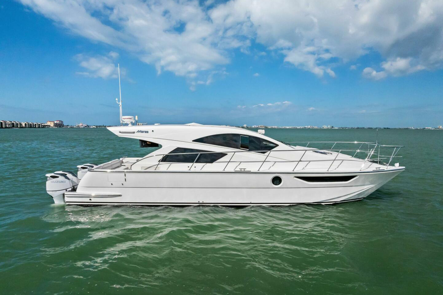 For sale: Mares 47 outboard express catamaran