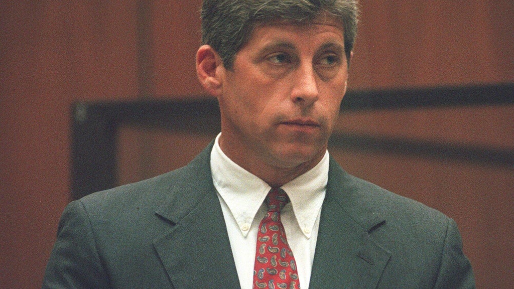 Mark Fuhrman Former Lapd Detective Integral To Oj Simpson Case Dies