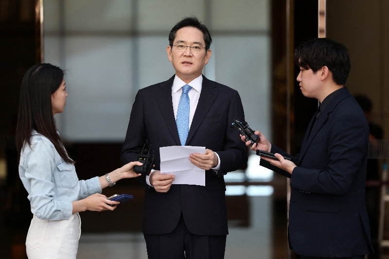 Samsung, labor union talks stretch past 14 hours as major strike looms