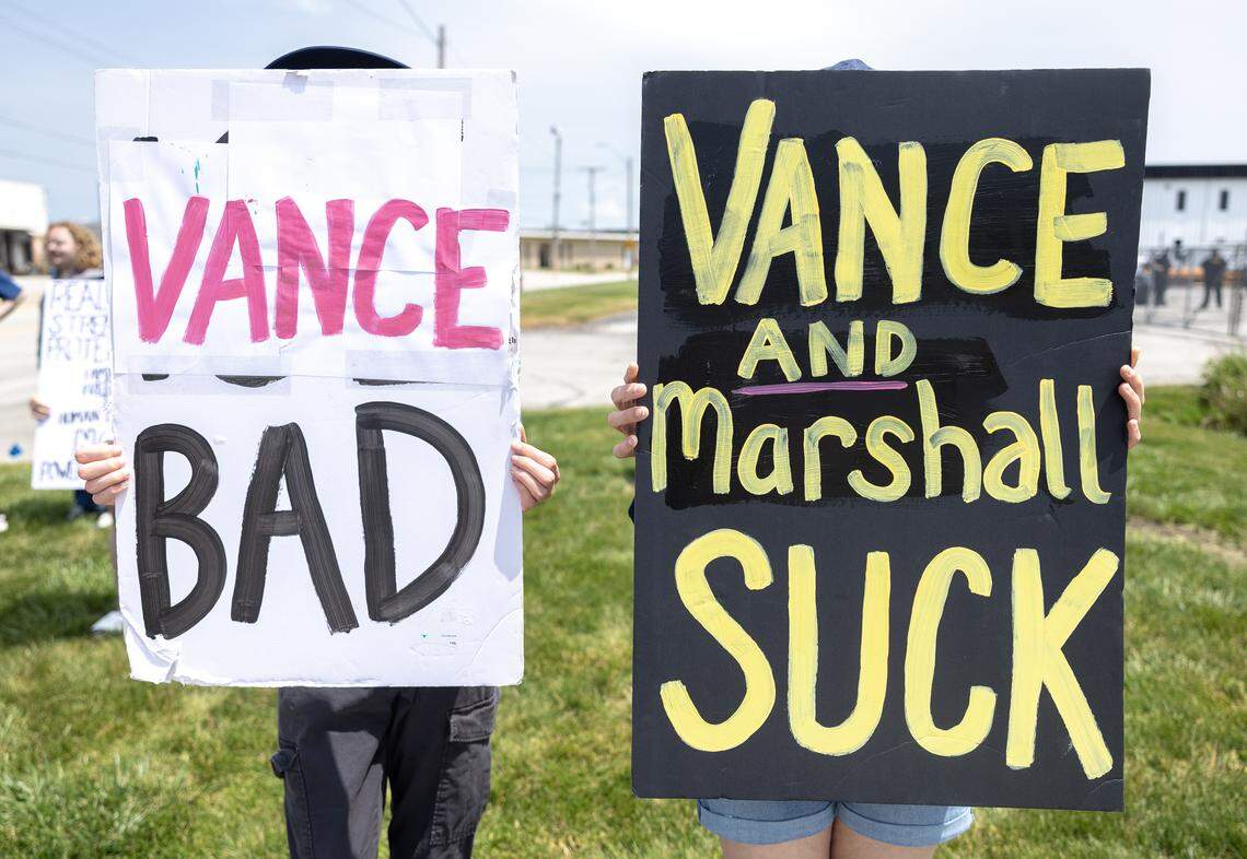 Protesters lament Trump administration during Vance visit to Kansas City