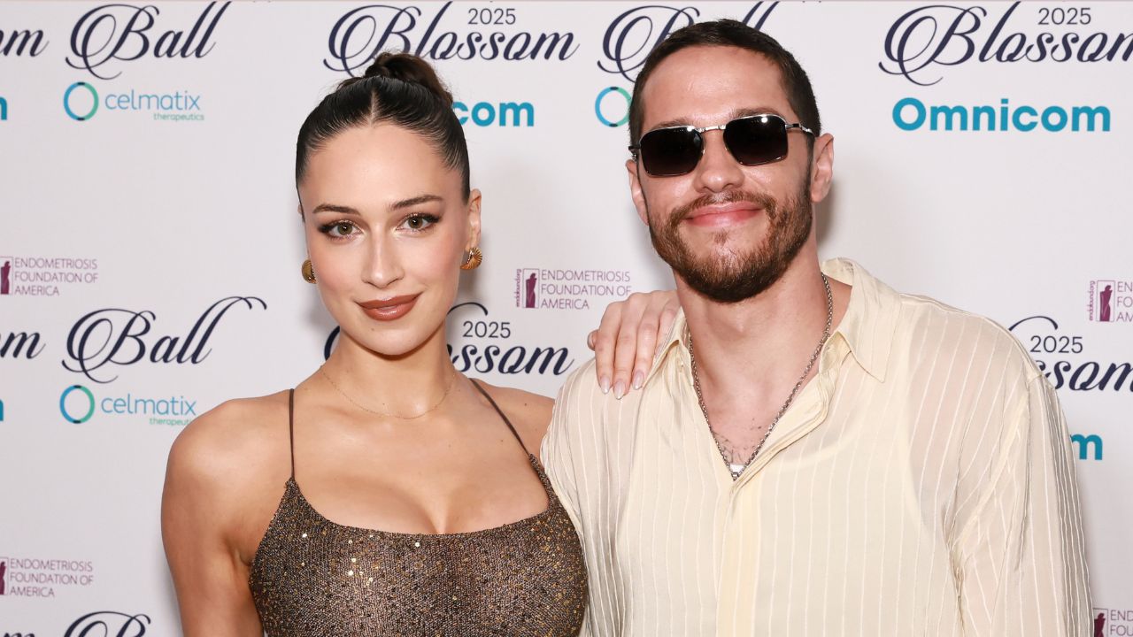 Why did Pete Davidson & Elsie Hewitt break up?